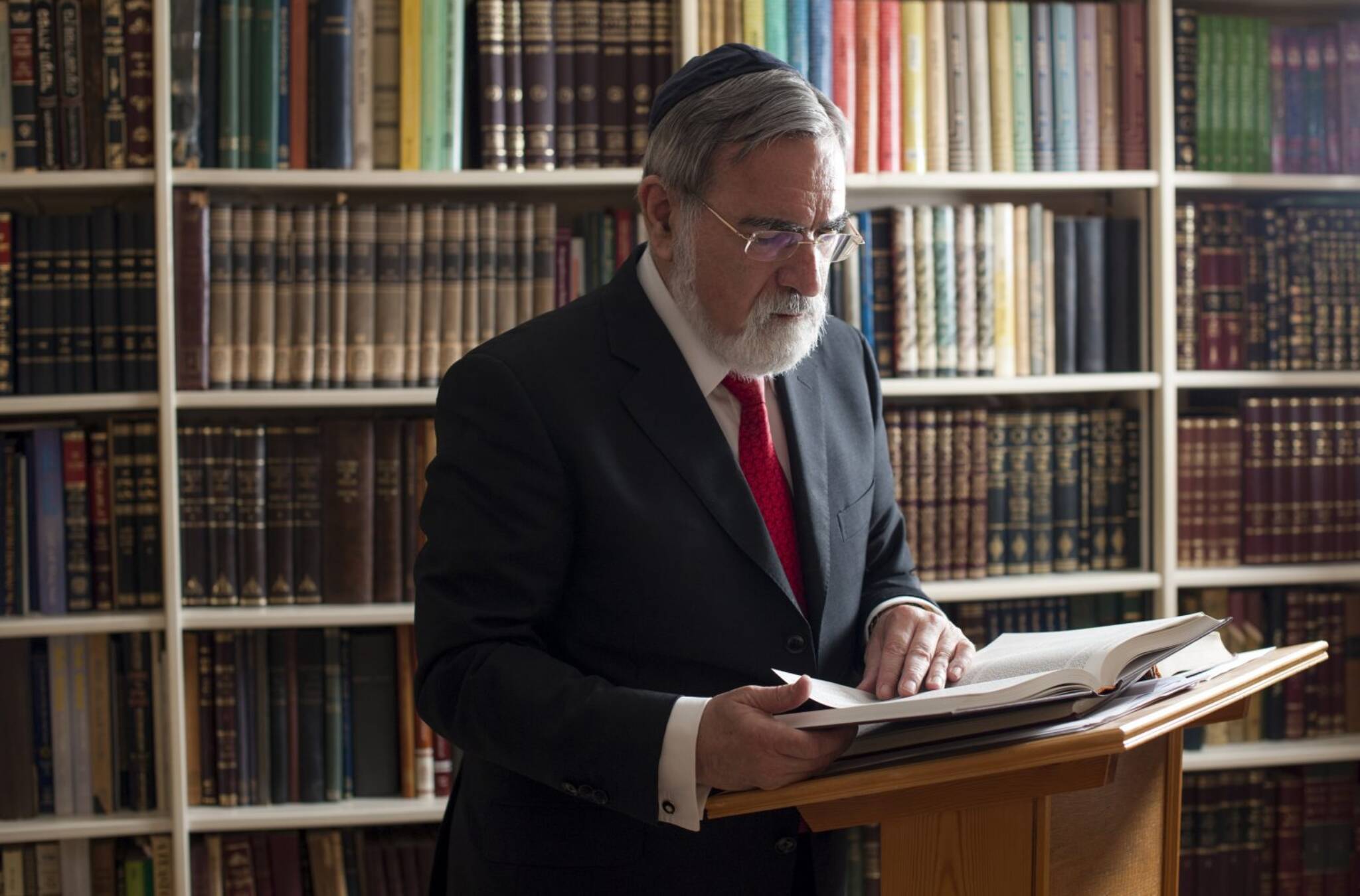 The Rabbi Lord Jonathan Sacks Scholars Programme | Rabbi Sacks