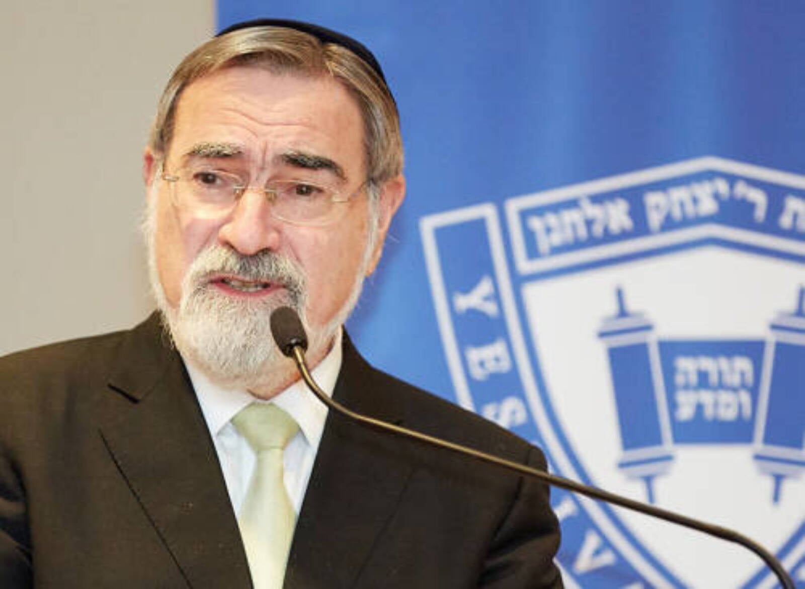 Halachic & Philosophical Dimensions of Jewish Prayer | The Rabbi Sacks ...